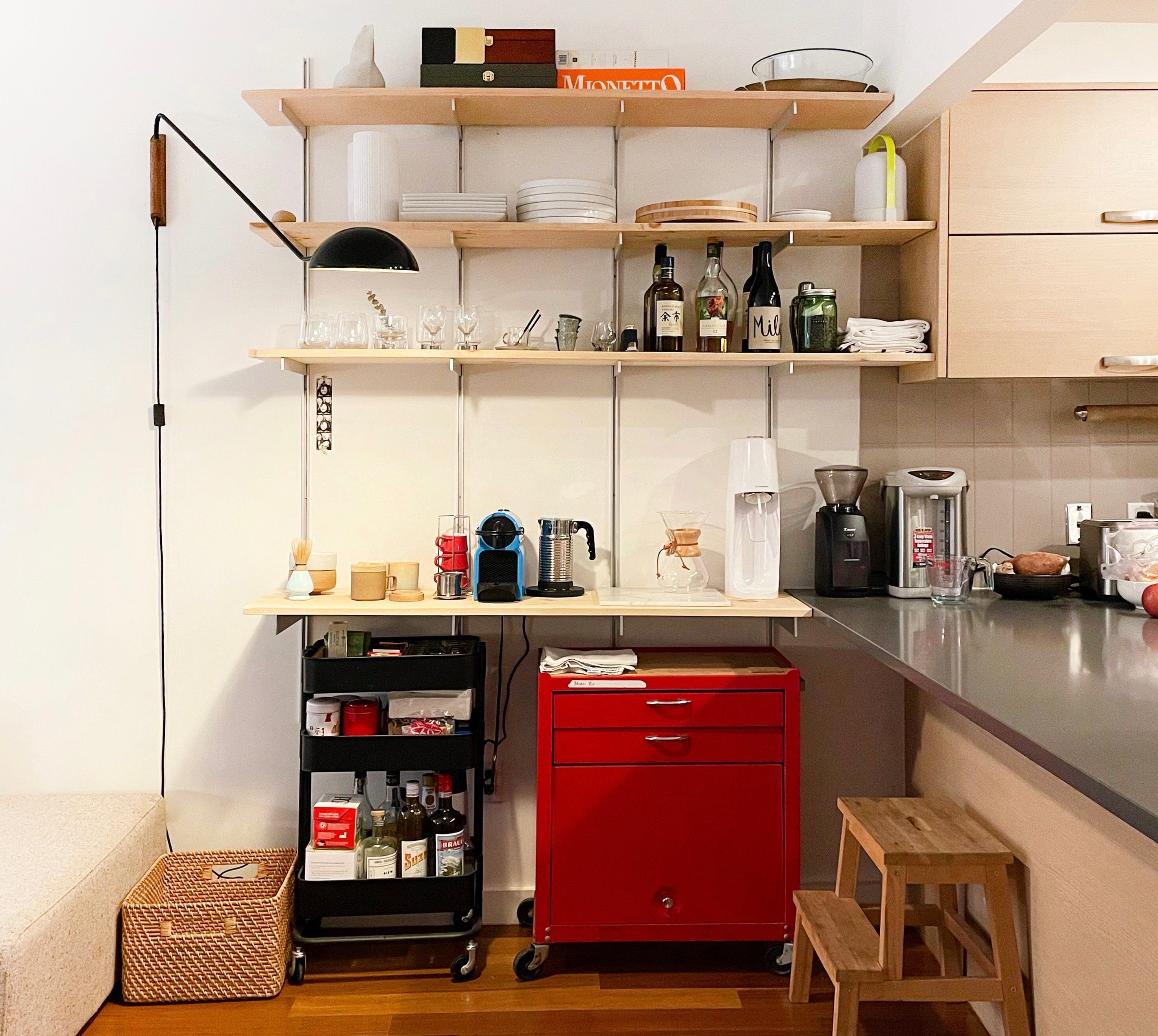 Upgrade Apartment Storage with Modern Shelving Solutions